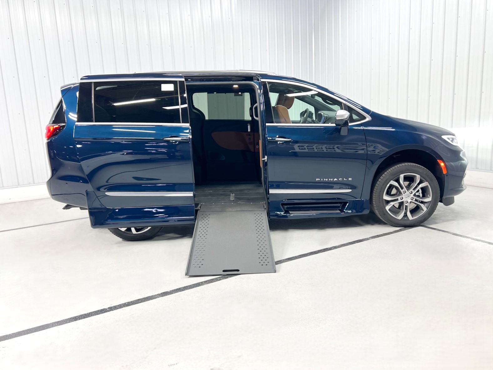 Pre-Order Your Wheelchair Accessible Vehicle from Rollx Vans