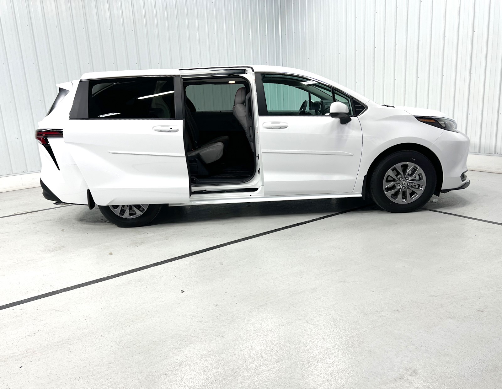 New Handicap Wheelchair Vans For Sale - Rollx Vans