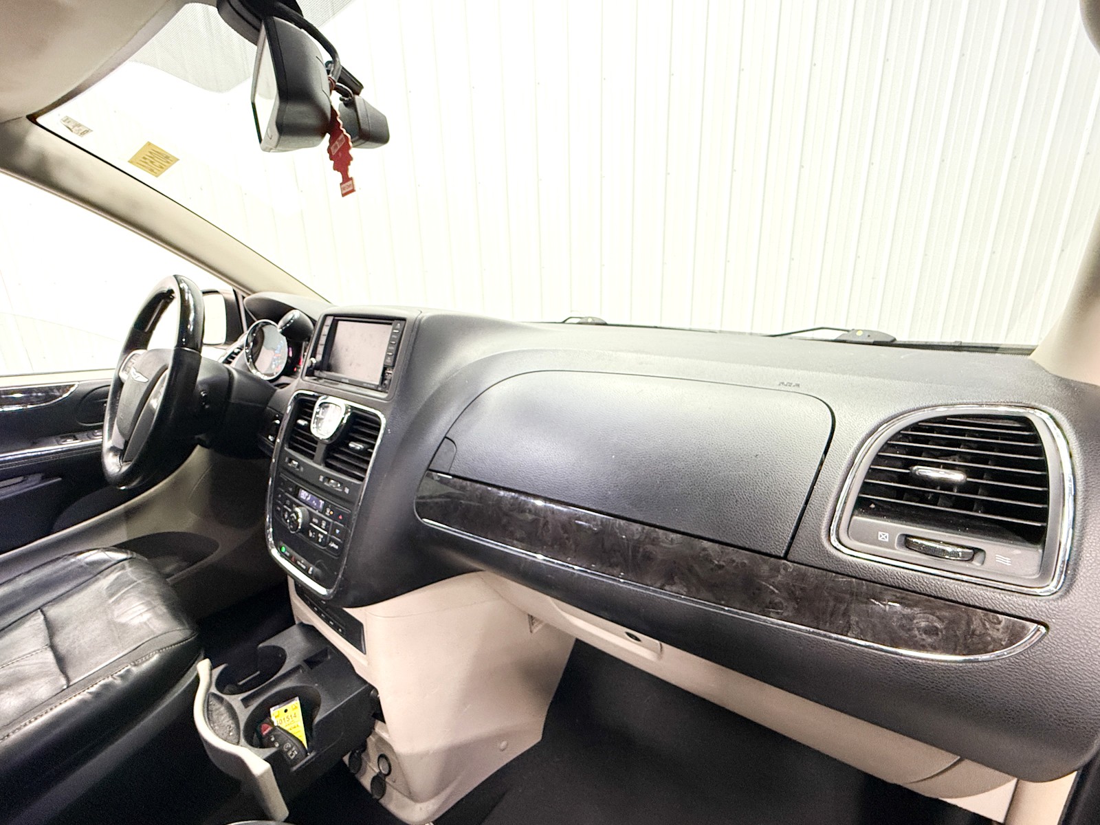 Used 2015 Chrysler T&c Wheelchair Van For Sale | #401514 | Rollx Vans