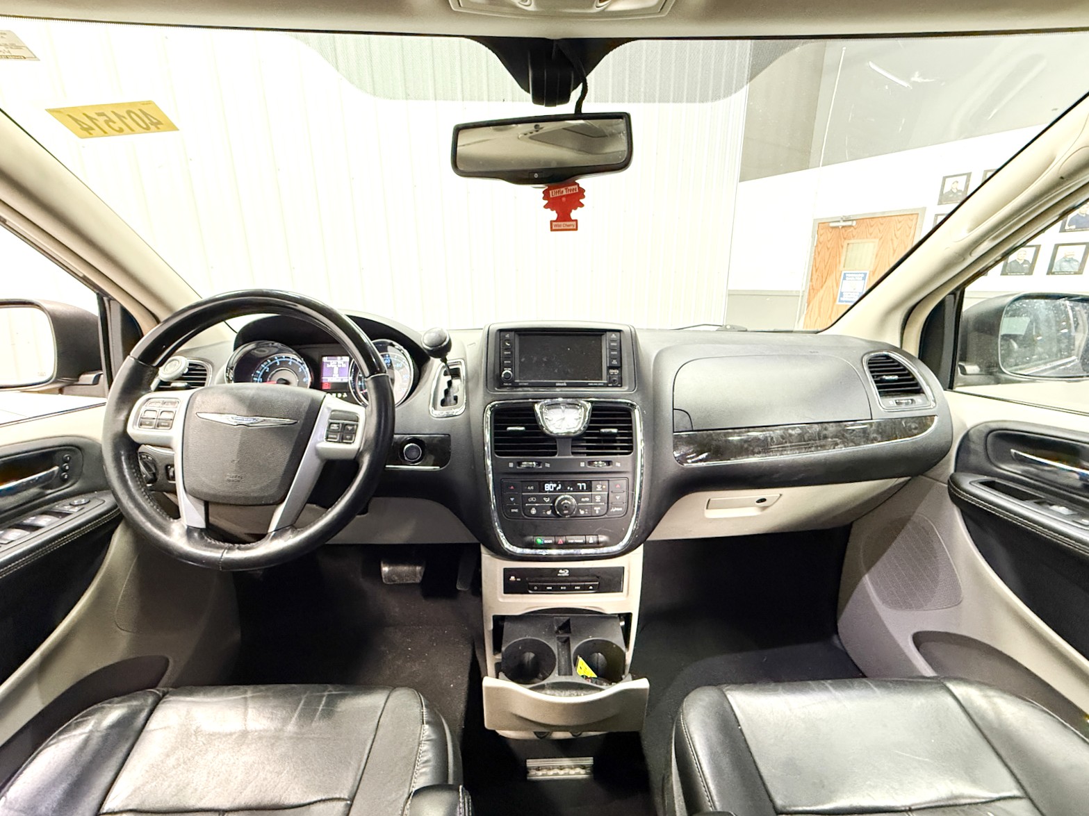 Used 2015 Chrysler T&c Wheelchair Van For Sale | #401514 | Rollx Vans